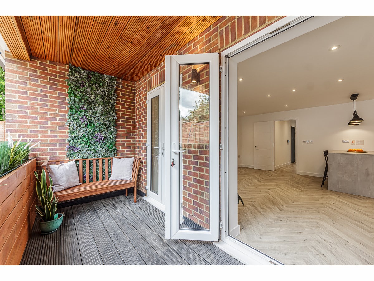 2 bedroom property for sale, Mitchley Avenue, Purley - 19848943 - TAUK