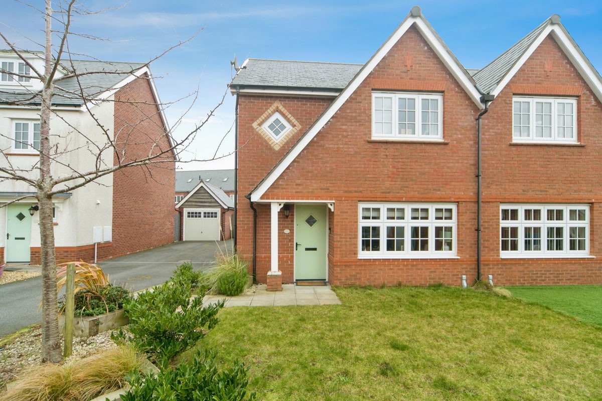 3 bedroom property for sale, Min Y Grug, Bangor - 23396929 - TAUK