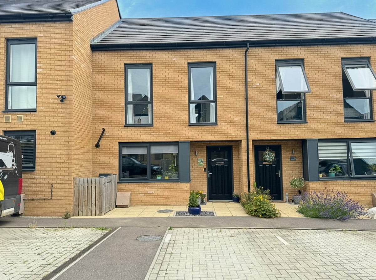 3 bedroom property for sale, Diana Close, Sittingbourne - 24688768 - TAUK