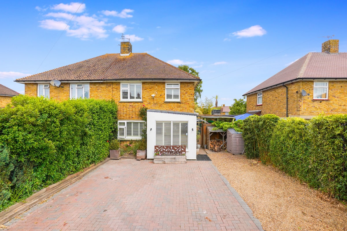 3 bedroom property for sale, Frognal Gardens, Teynham - 25232106 - TAUK