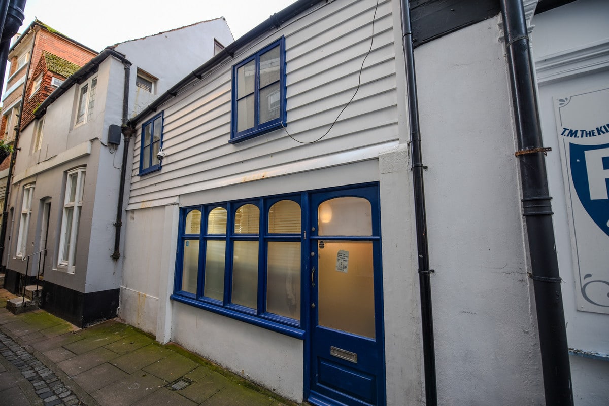 1 bedroom property for sale, Market Passage, Hastings - 25681082 - TAUK